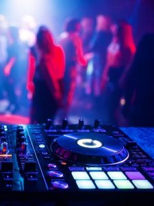 Las Mejores Discotecas de Barcelona - Wandering Barcelona